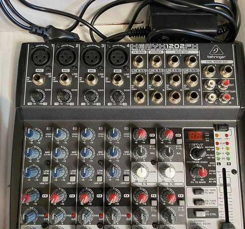 Микшерный пульт Behringer xenyx 1202FX