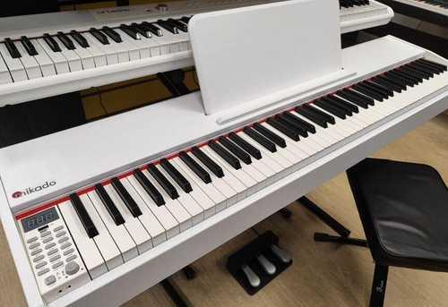 Цифровое пианино с молоточковым механизмом