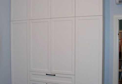 Шкаф распашной классический с фрезеровкой