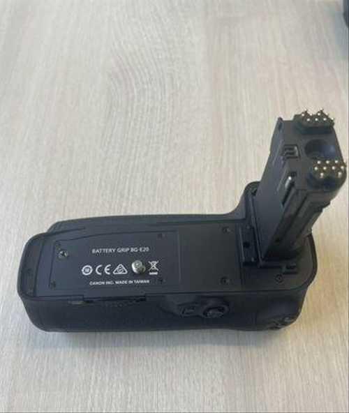 Батарейный блок Canon bg-e20