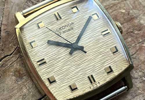 Часы Sekonda Полёт 2609 позолота, ссср, 1970е