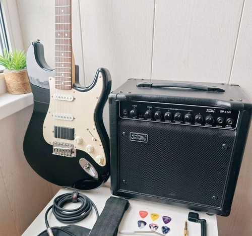 Электрогитара Squier Strat HSS +комб Soundking 15В