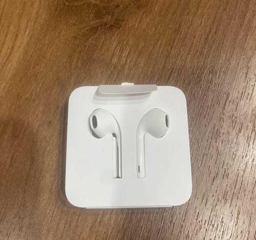 Наушники apple earpods lightning