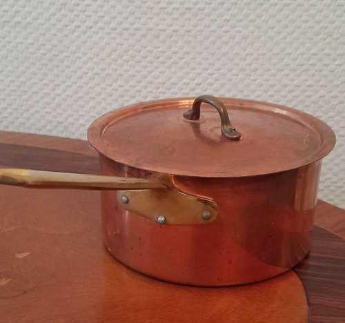 Медный ковш