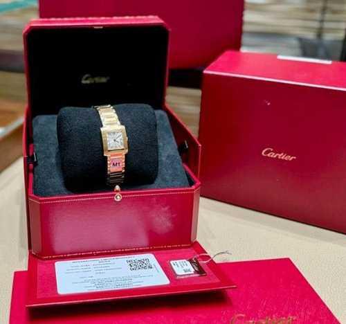 Часы Cartier Tank