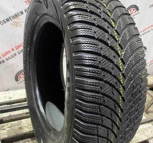 Firestone Winterhawk 4 215/60 R16 99H