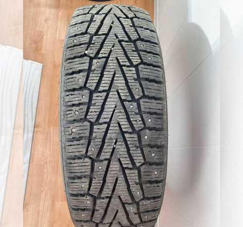 Roadstone Winguard WinSpike 235/65 R17 108T