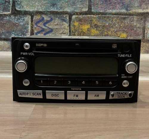 Магнитола toyota yaris 2007 08600-01000