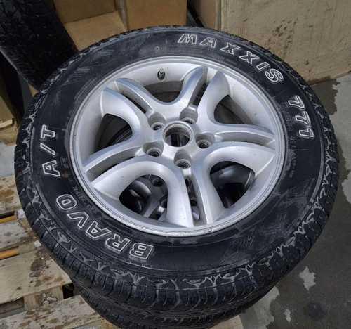 Комплект колес 215/65R16 Maxxis Bravo AT-771