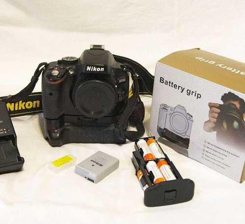 Nikon D5100 (body) с батарейной ручкой
