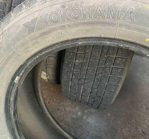 Yokohama Ice Guard IG30 215/60 R17