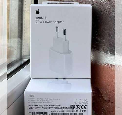 Сетевое Зарядное Устройство Apple USB-C 20W