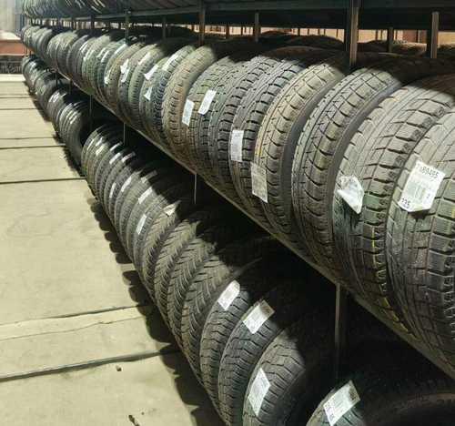 Kumho I'Zen KW22 215/65 R16 98T