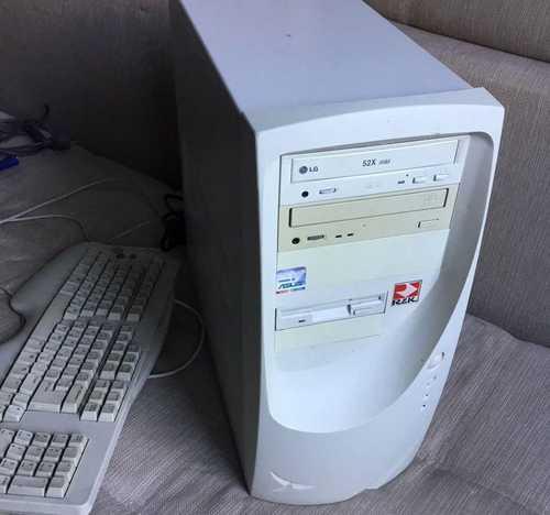 Ретро системный блок Pentium 3