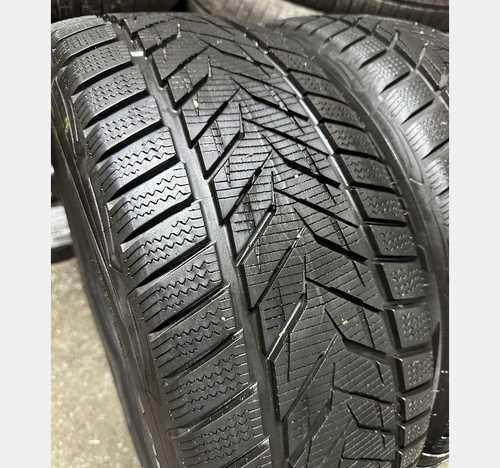 Vredestein Wintrac Xtreme S 205/45 R17