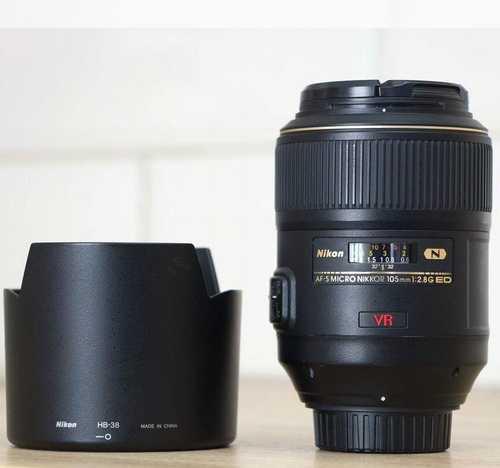 Nikon 105mm f/2.8G IF-ED AF-S VR Micro-Nikkor