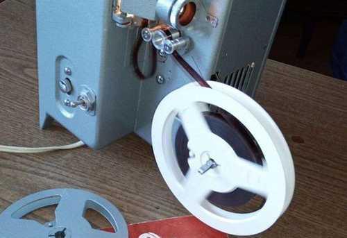 Кинопроектор 8П-1, плёнка 8 мм