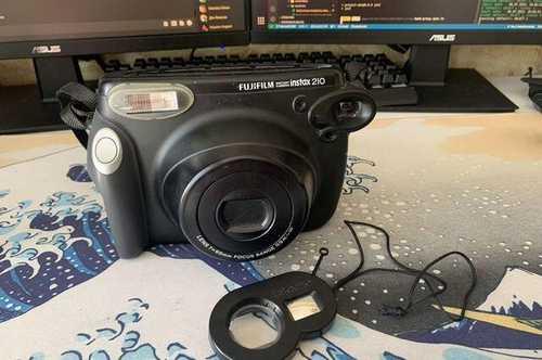 Фотоаппарат Fujifilm Instax 210 полароид