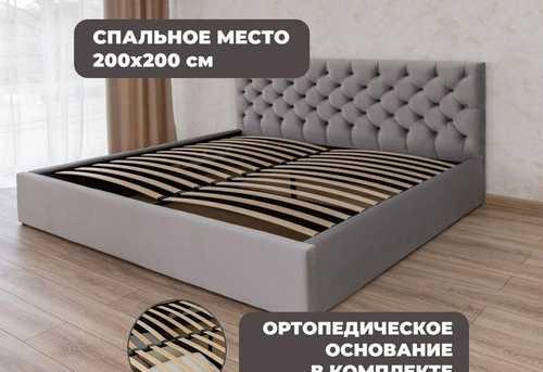 Большая кровать