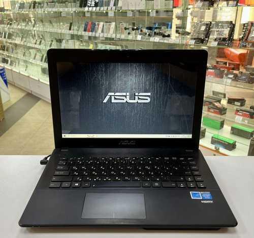 Ноутбук Asus Celeron 1007U/4DDR3/SSD240