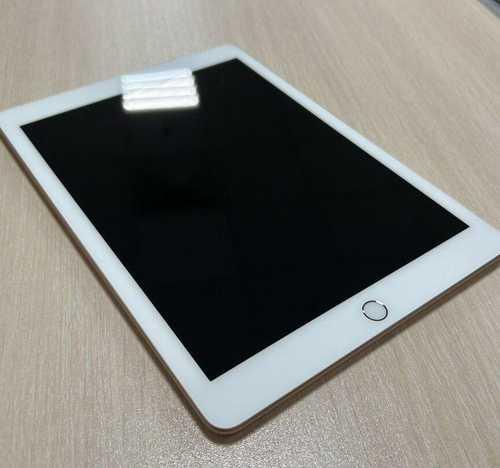 iPad 6 поколения 32gb   чехол