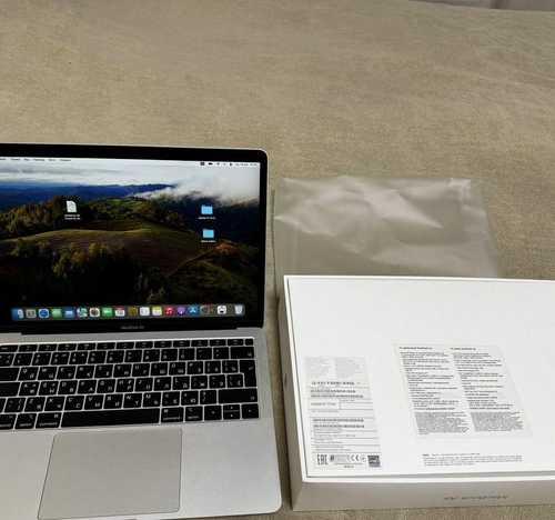 Ноутбук Apple MacBook Air 13 2019, Retina 256 гб