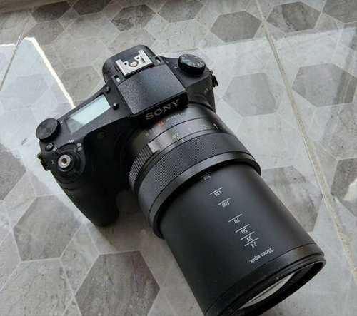 Продам фотоаппарат Sony RX 10