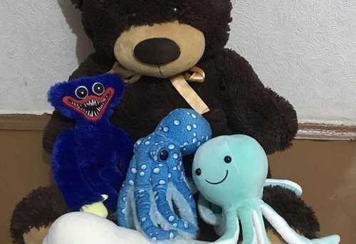 Мягкие игрушки(медведь,белуга,осминог,хаги) 4шт