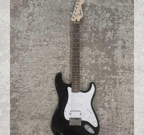 Электрогитара Fender Squier bullet strat HT HSS