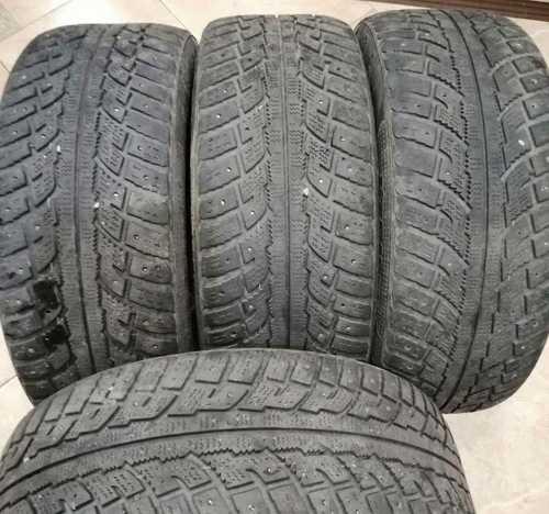 Kumho I'Zen RV Stud KC16 225/55 R18 102T