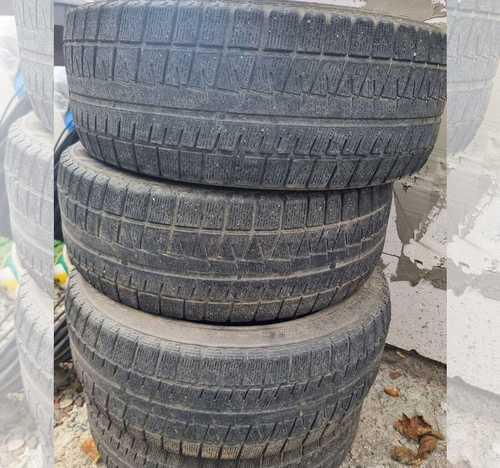 Bridgestone Blizzak Revo1 205/55 R16