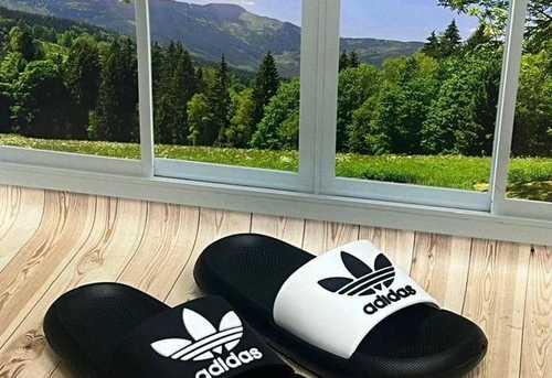 Шлепанцы Adidas 30, 32, 34