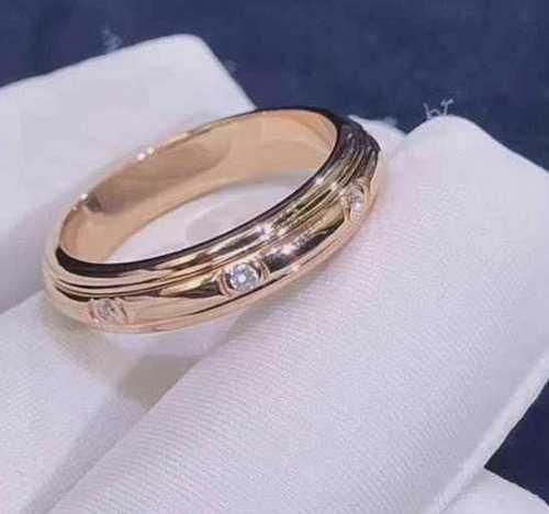 Кольцо Piaget Possession 0,28 ct