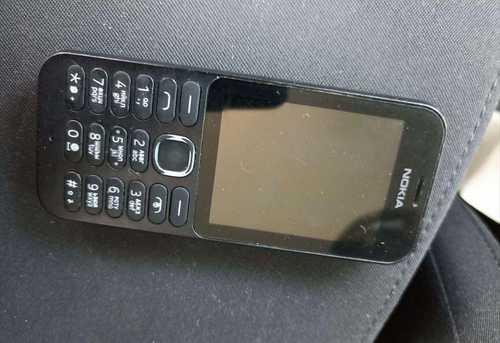 Телефон Nokia 215