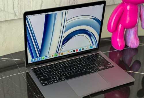 Macbook Air 13 M1 8/512 (В идеальном состоянии)