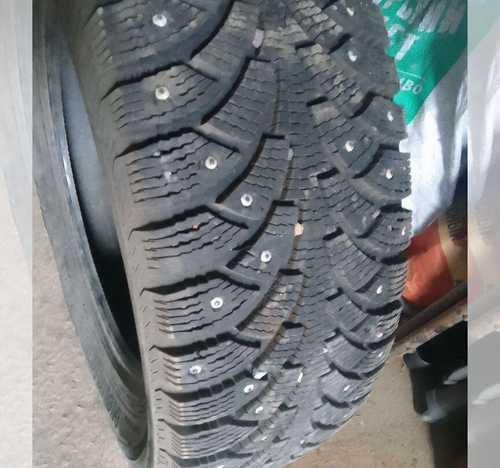 Nokian Tyres Hakkapeliitta 4 215/65 R16 25R