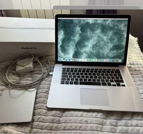 Macbook pro 15 2014 512 i7 16gb silver