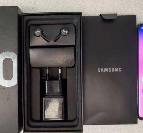 Samsung Galaxy S10, 8/128 ГБ