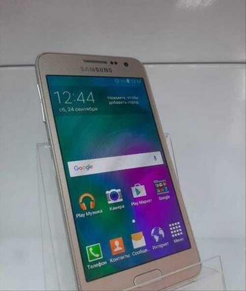 Смартфон Samsung Galaxy A3 2015