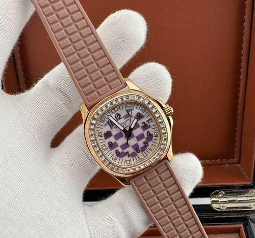 Часы женские Patek Philippe Aquanaut