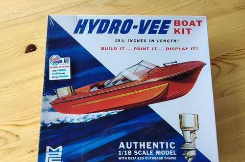 Hydro-Vee Boat KIT сборная модель катера 1/18