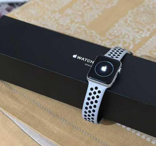 Часы apple Watch 3 42mm nike