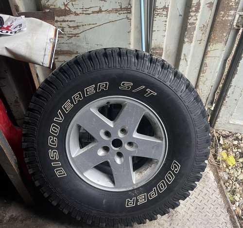 Cooper Discoverer S/T 315/70 R17