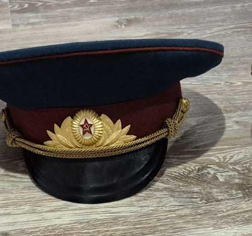 Фуражки парадные СССР