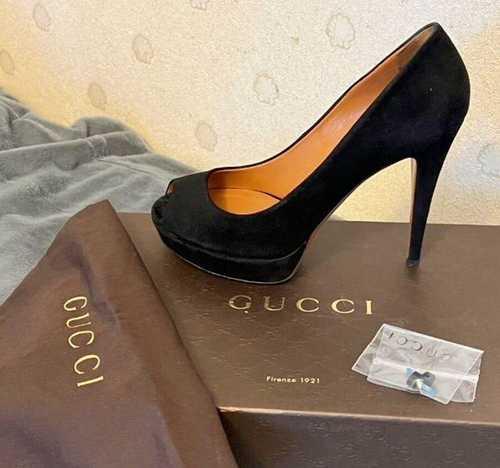 Туфли Gucci 39 размер