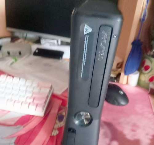 Xbox 360 slim прошитый с играми