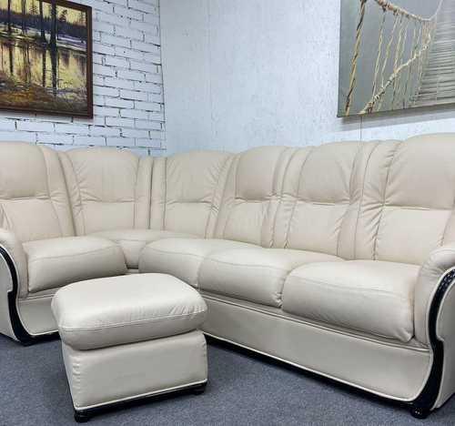 Кожаный угловой диван и пуфик