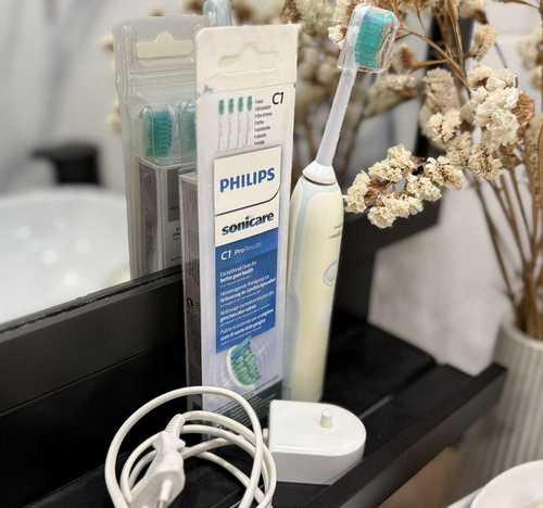 Зубная щетка philips sonicare hx3212