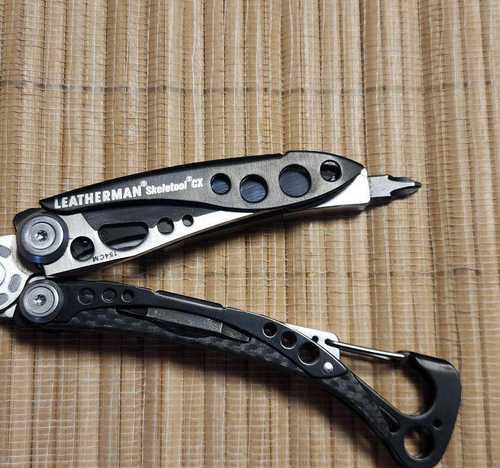 Мультитул leatherman skeletool Cx carbon