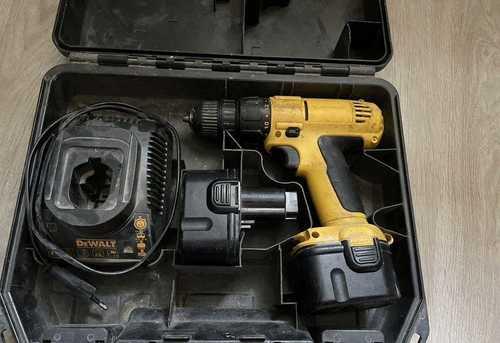 Аккумуляторная дрель шуруповерт dewalt